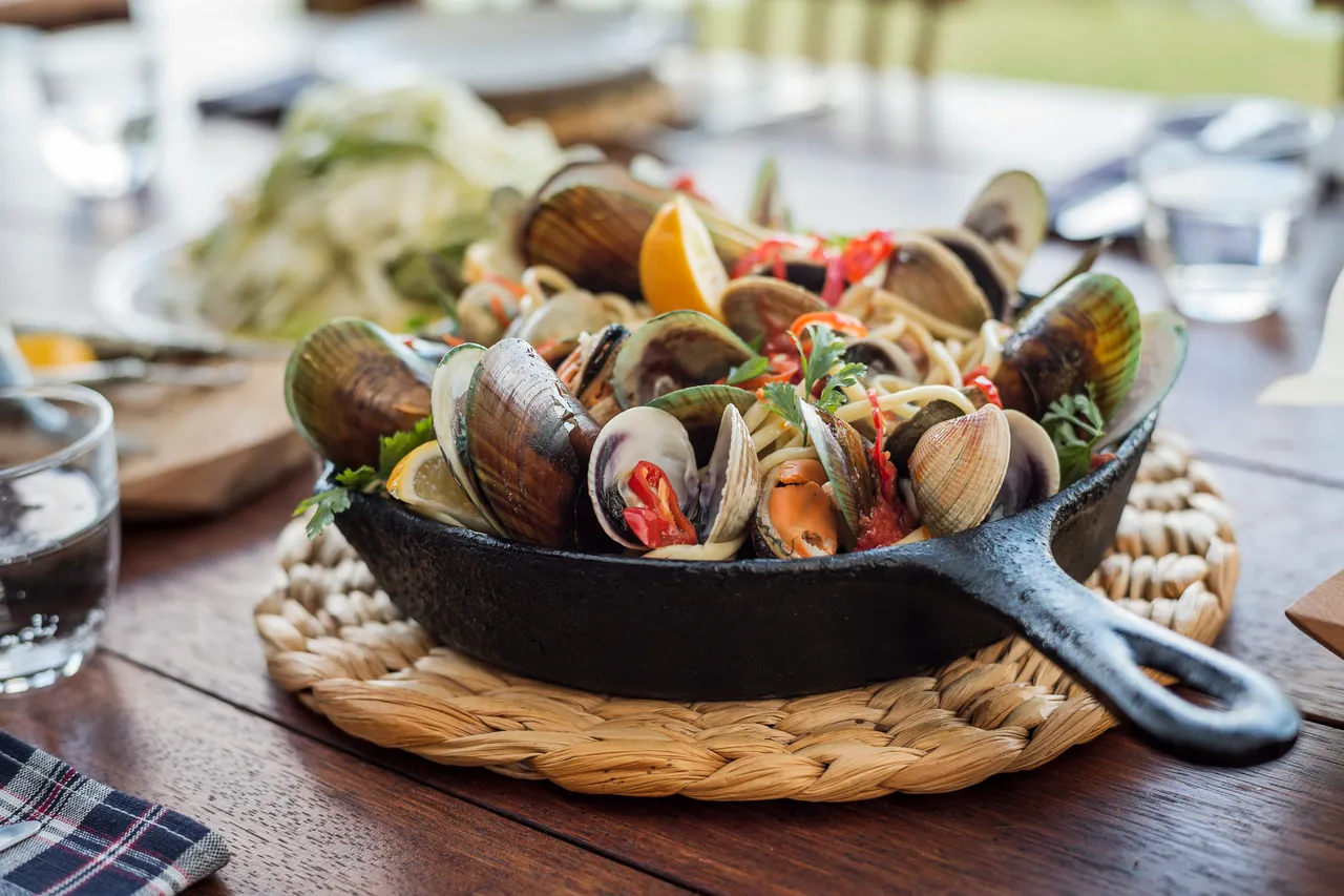 Mussel Pot