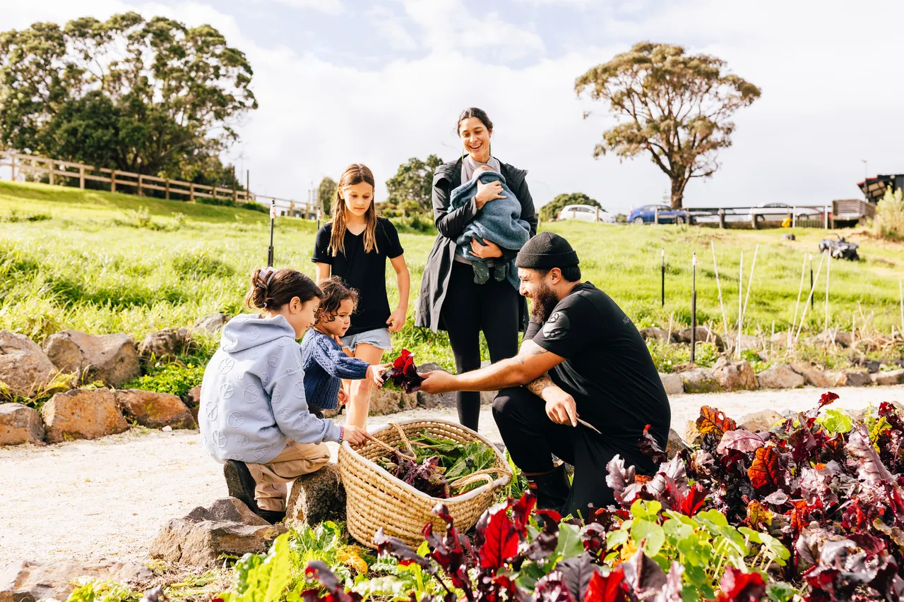 Family picks crops together