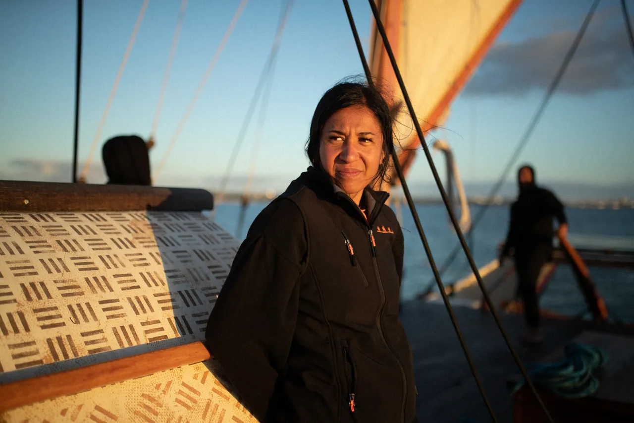 Wāhine on Waka Hourua