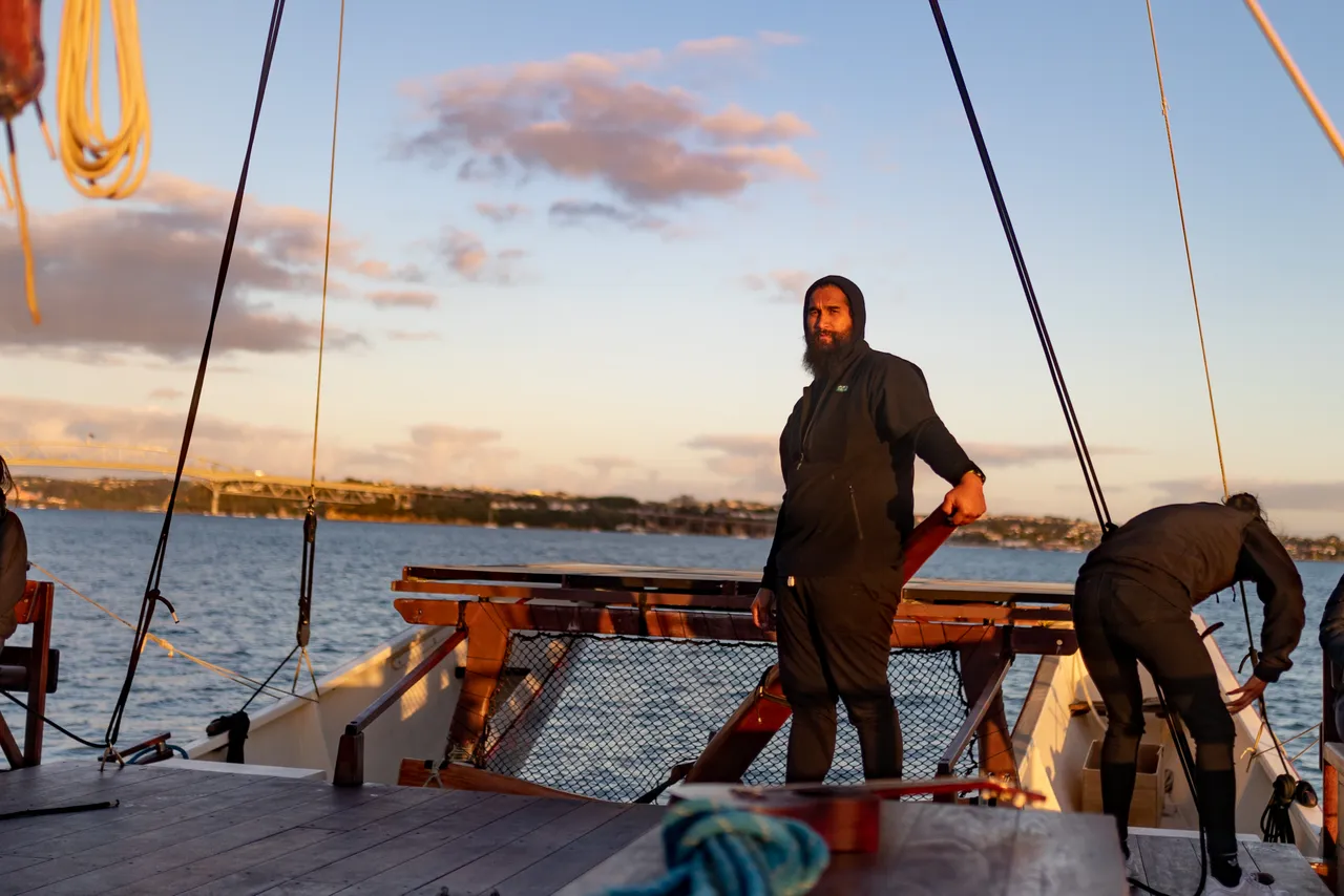 Tāne steering Waka Hourua