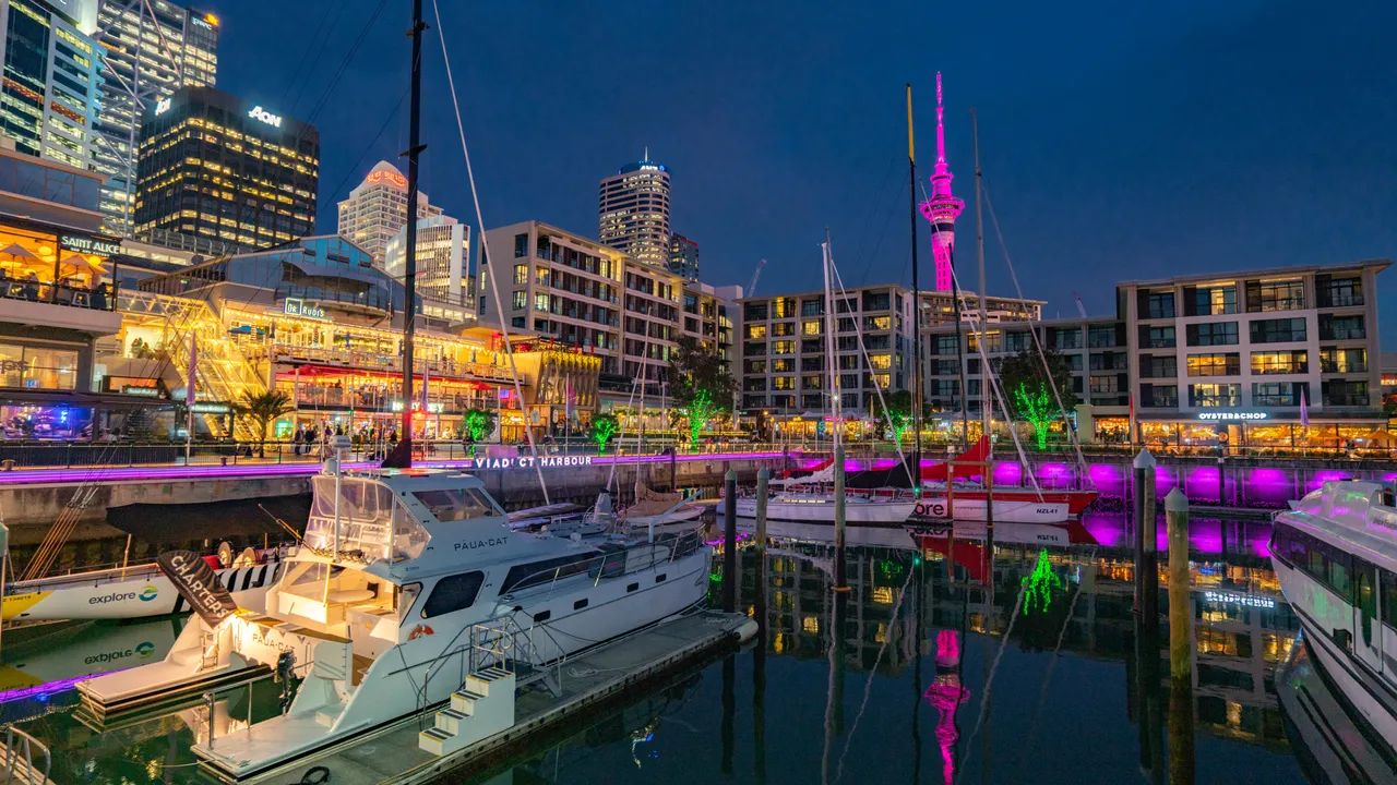 Viaduct Harbour Restaurants and Boats