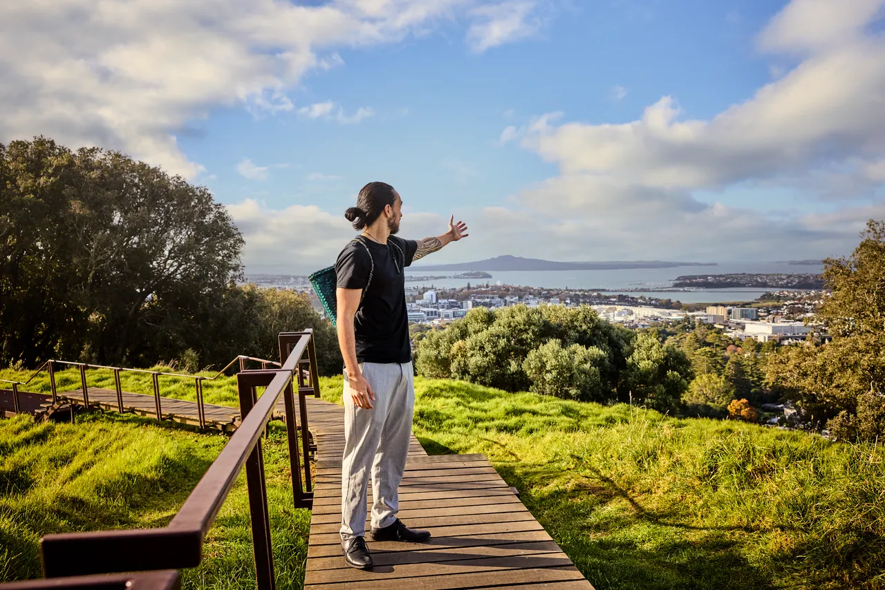 Guided tour Maungawhau Mt Eden