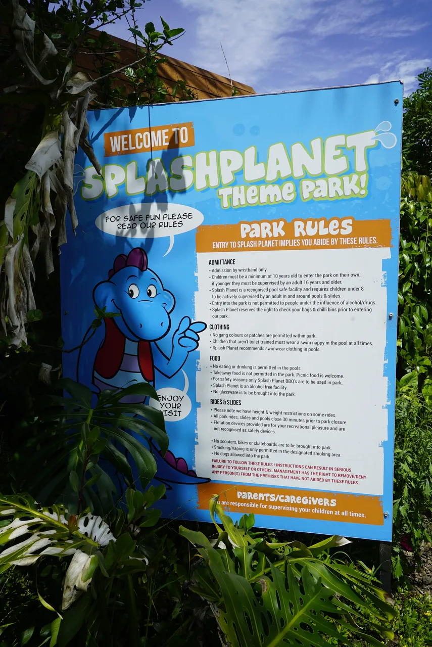 Splash Planet Signage - Nov 2022 (17)